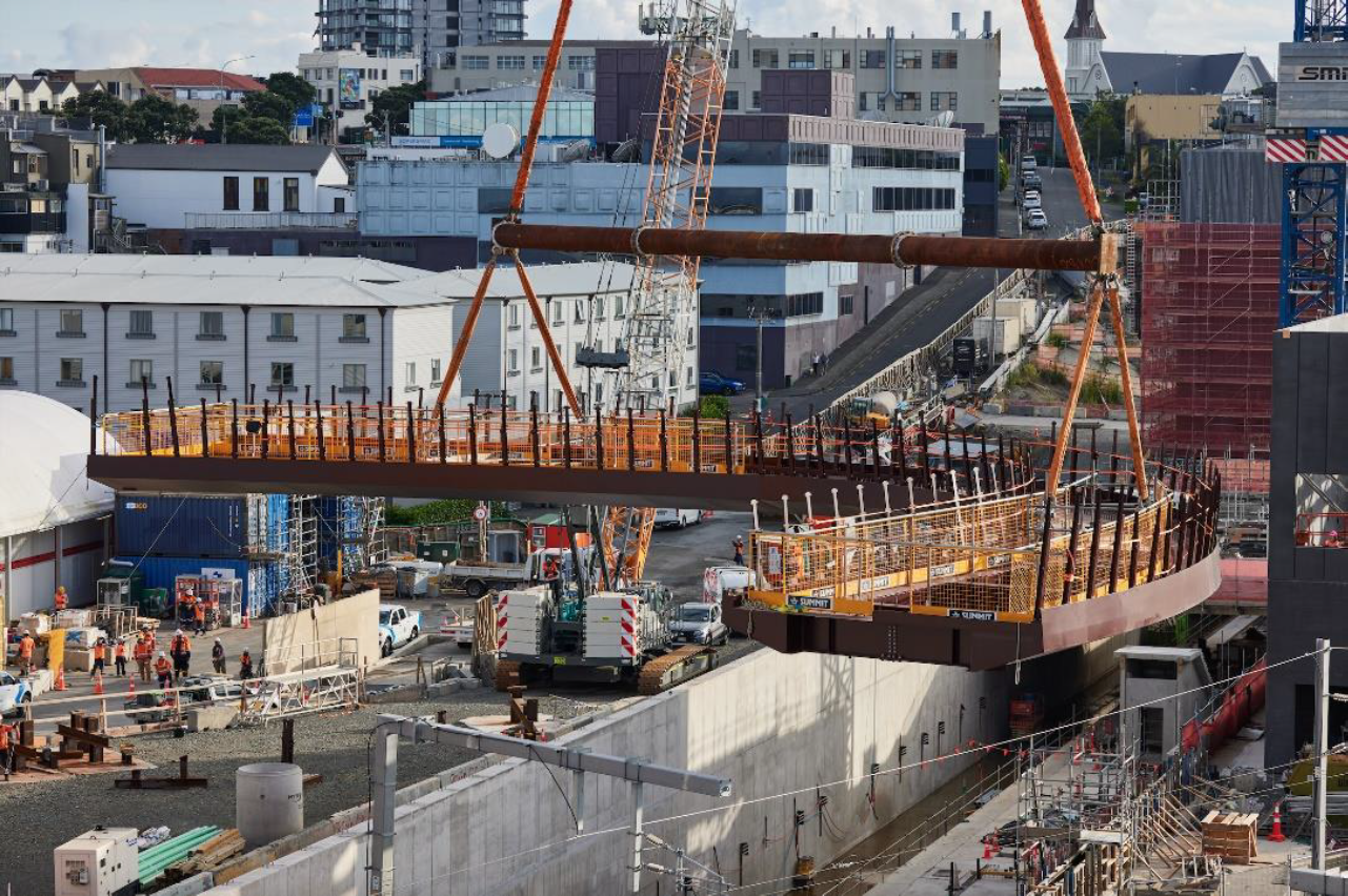 Bridge Modelling: The benefits of section for resultant forces with plate elements